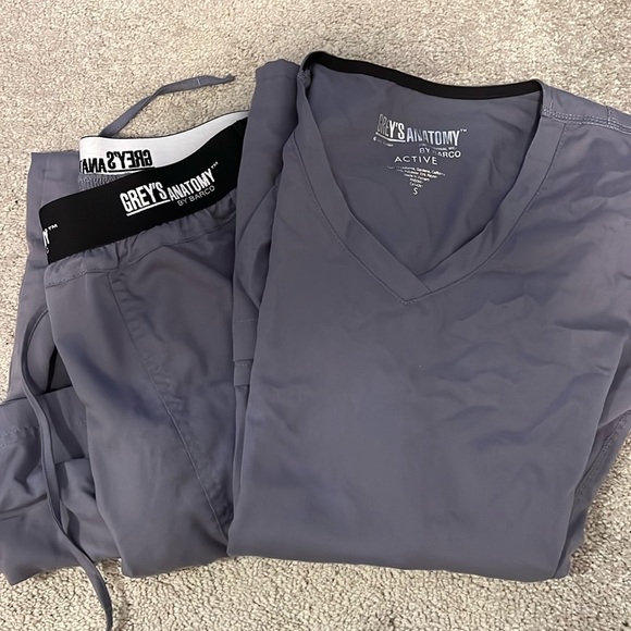 Grey's Anatomy | Other | Greys Anatomy Bravo Active Set | Poshmark